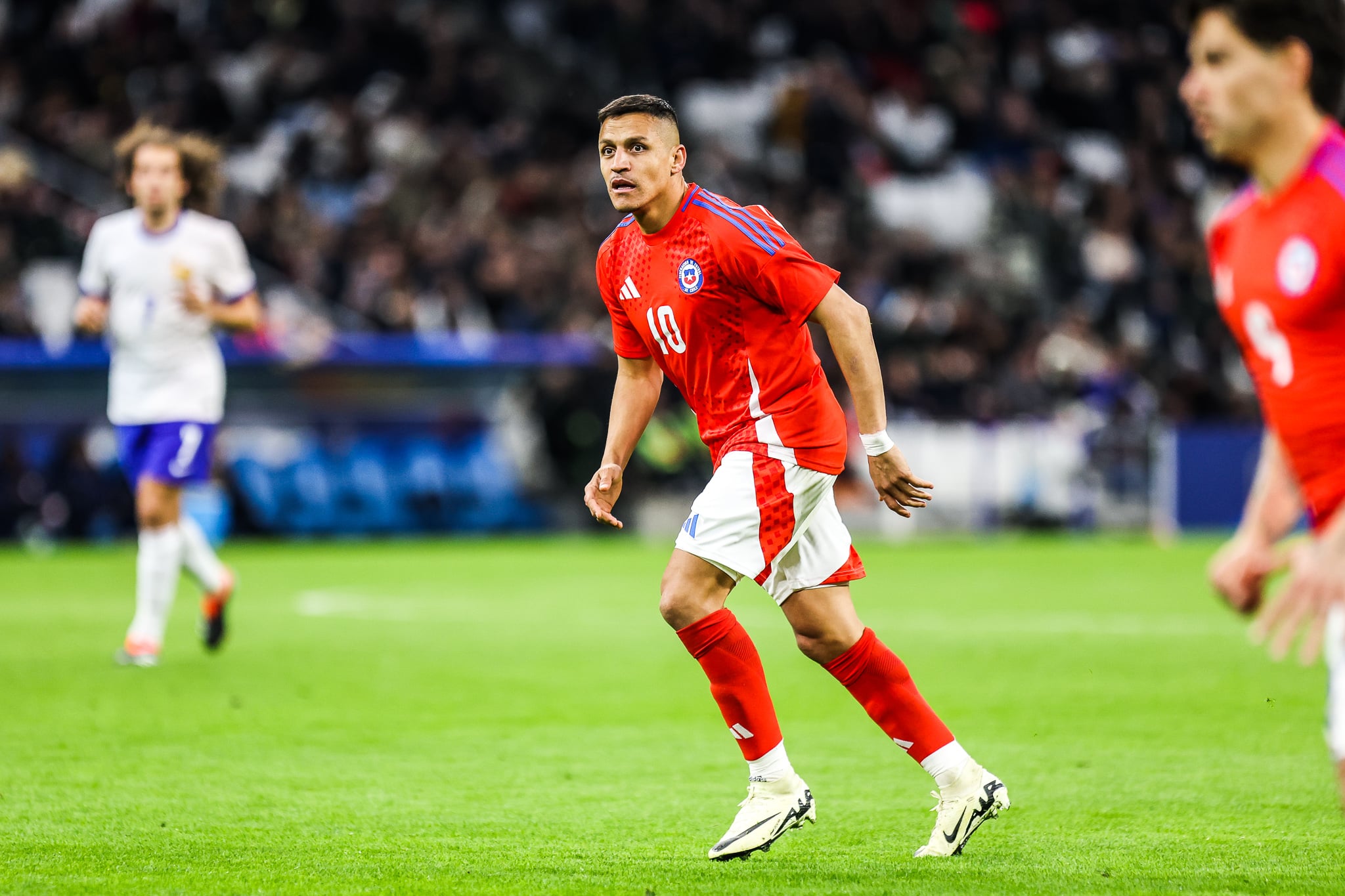 Mercato - OM : Alexis Sanchez mis en salle d'attente par un autre club