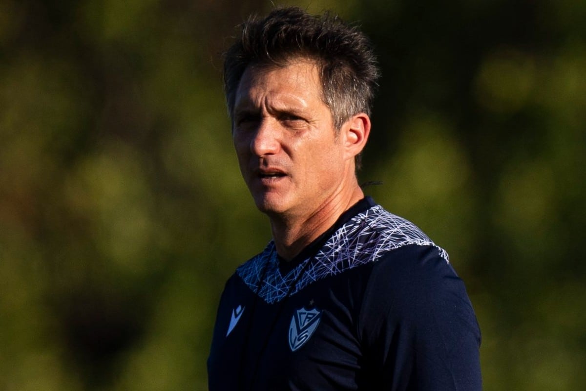 Refuerzos Vélez: la complicada decisión de Guillermo Barros Schelotto ...