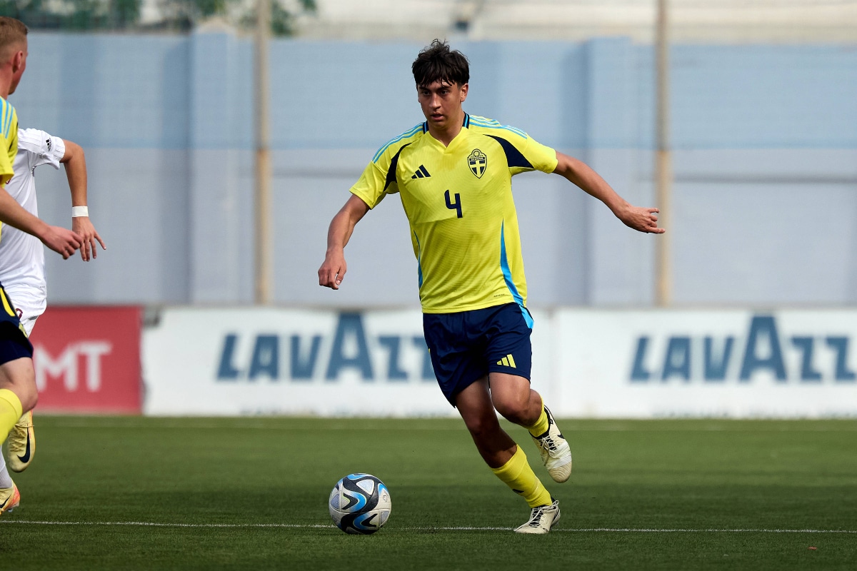 Las 10 PROMESAS de Perú que juegan en el extranjero