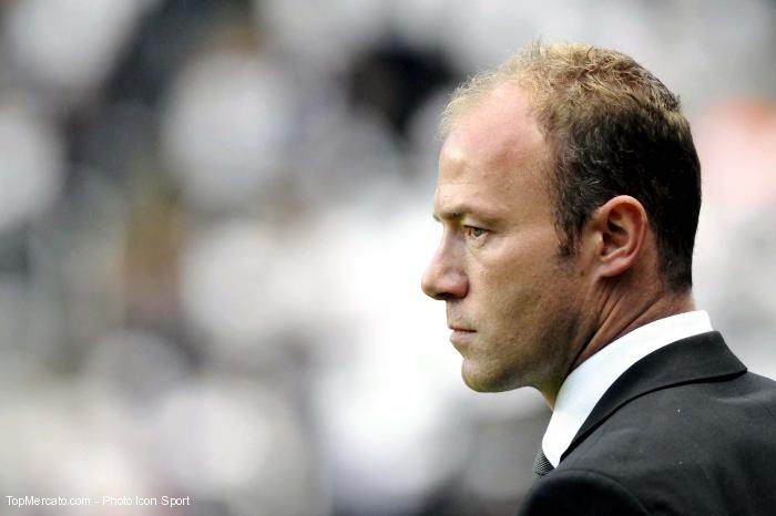Enfin un banc en Premier League pour Alan Shearer