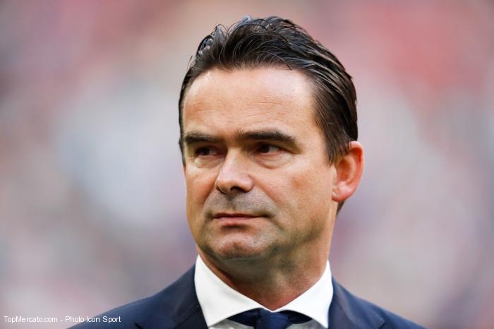Ajax : le directeur sportif Overmars rempile jusqu'en 2024 (Officiel)