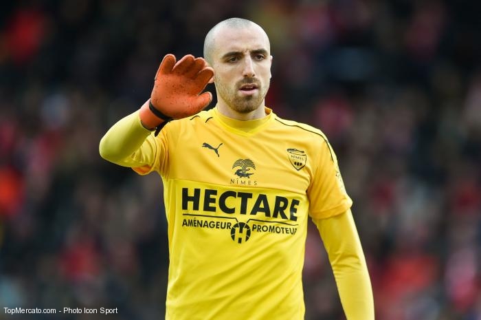 Nîmes : Bernardoni revient chez les Crocos (Officiel)