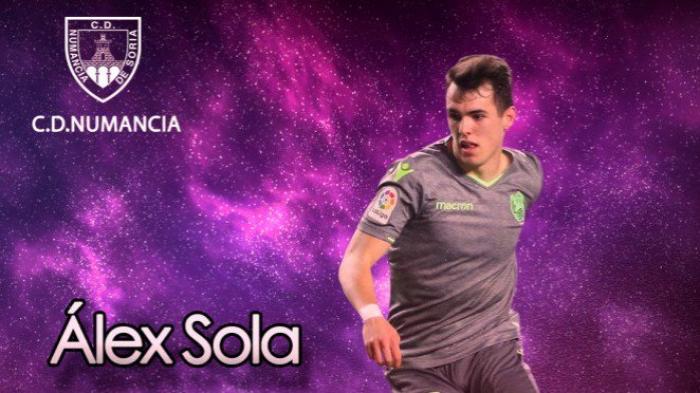 Real Sociedad : Alex Sola prolongé et prêté en D2 (Officiel)