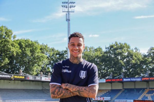 Fenerbahçe : la confirmation pour Van der Wiel (Officiel)