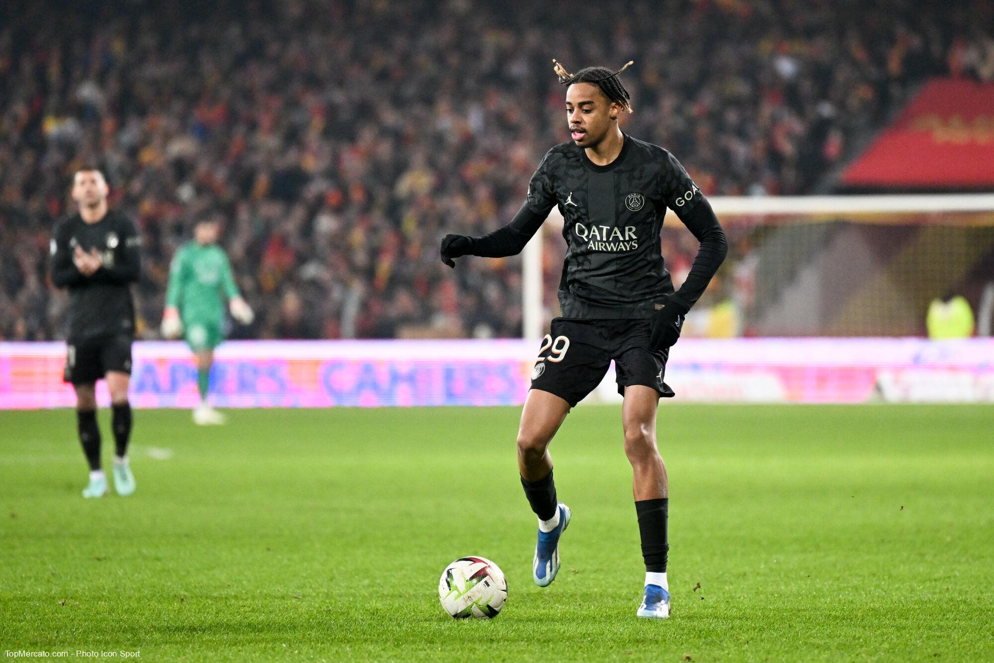 PSG : "Il a été un cauchemar", Enrique rend hommage à Barcola