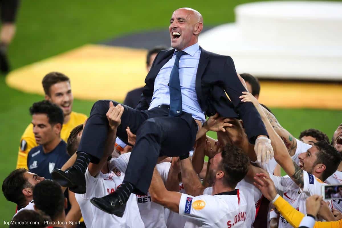 Quién es Monchi, el director deportivo que revolucionó el mundo del fútbol