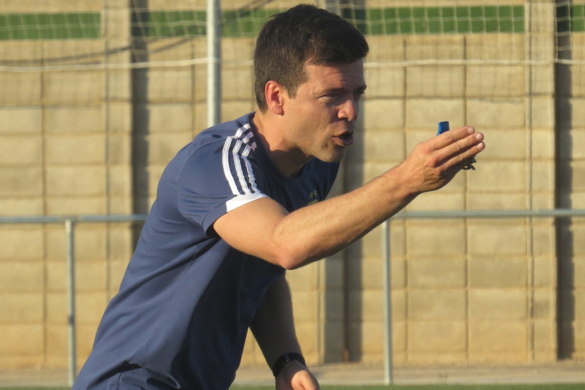 ¿Quién es Esteban Solari, el DT que fue presentado en Everton?