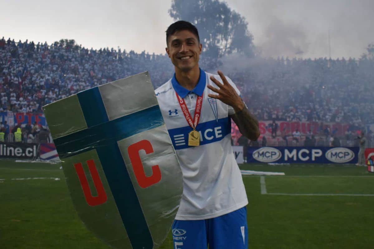 Los defensas mejor vendidos en la historia del fútbol chileno