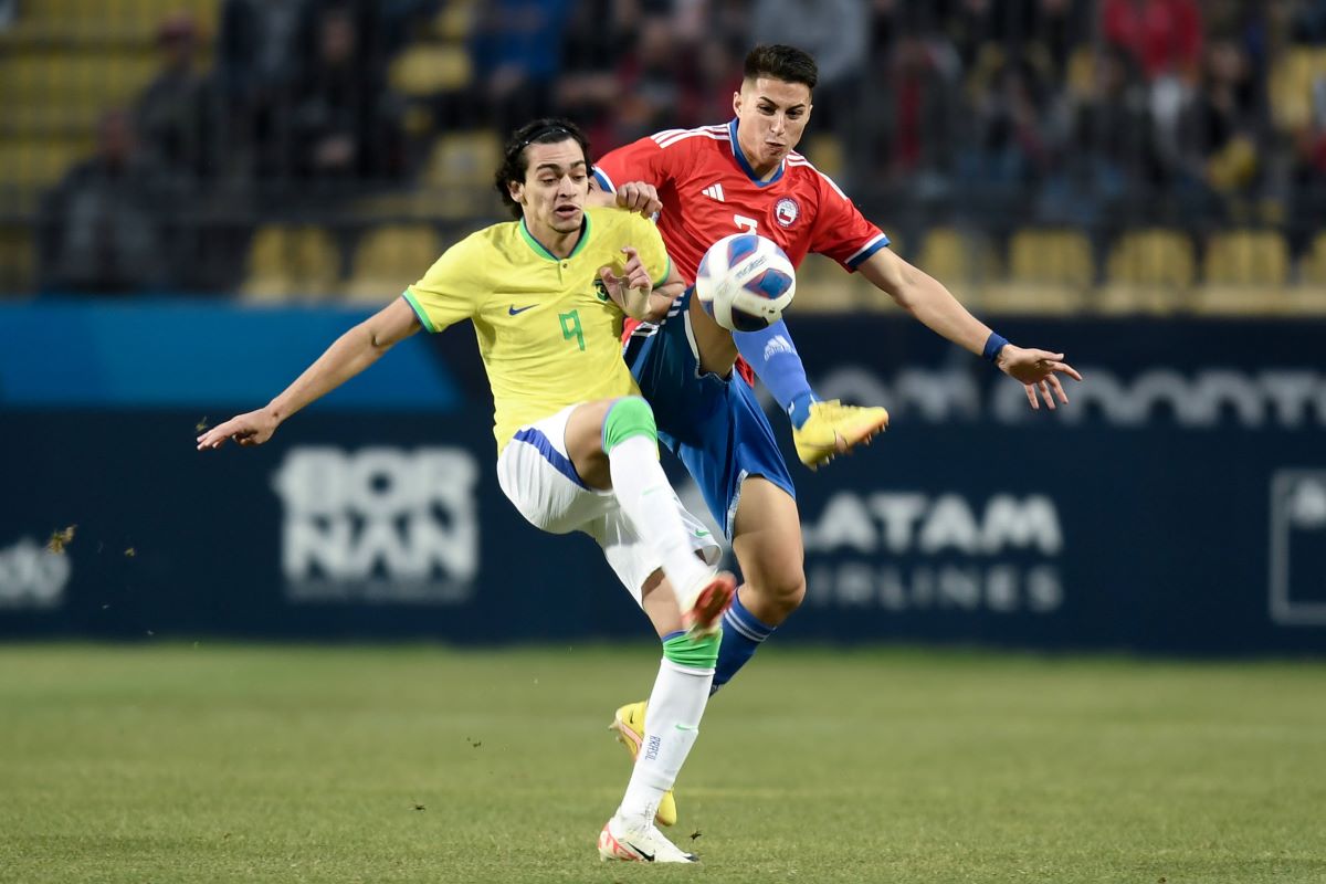 Jonathan Villagra será fichaje de Colo Colo y no irá a U de Chile
