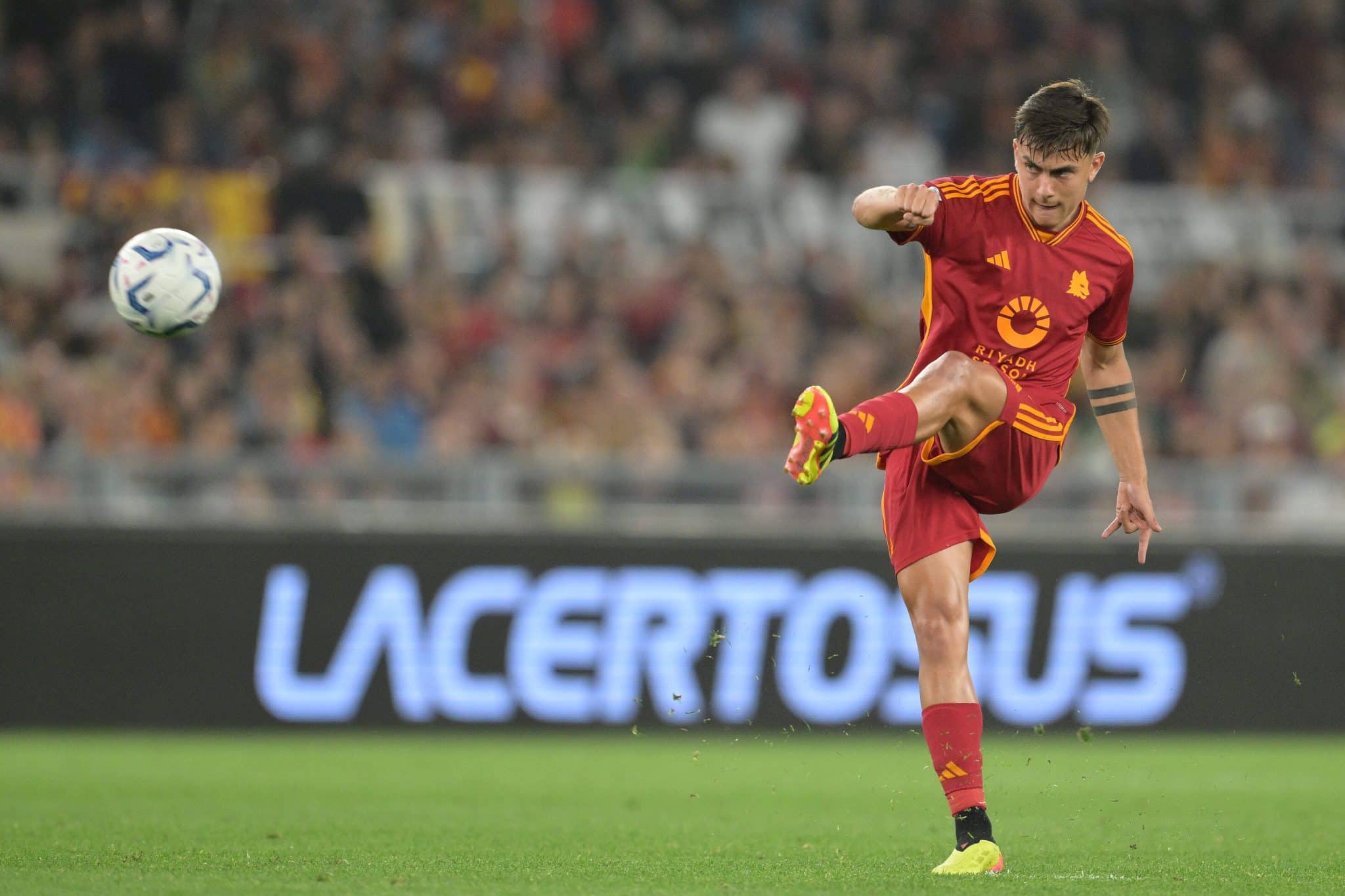 Mercato - AS Roma : De Rossi sort du silence sur l'avenir de Dybala